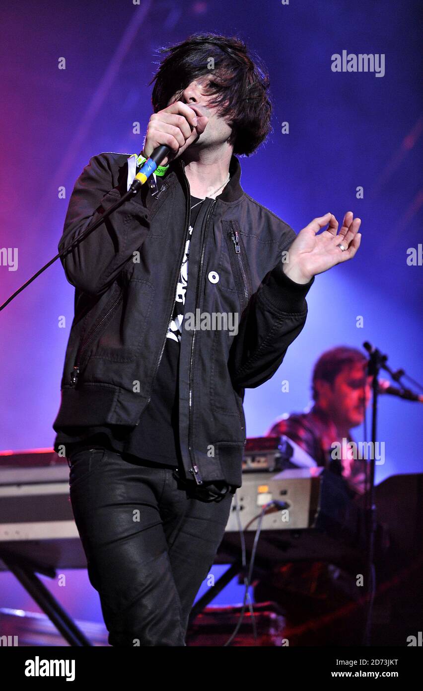 TIm Burgess of The Charlatans perfoming on the third day of the Isle of ...