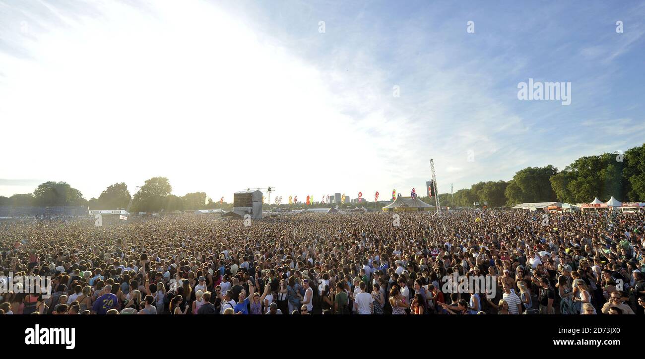 The crowd at the 2009 Wireless Festival in Hyde Park, London Stock ...