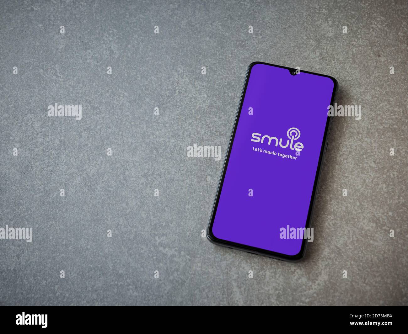 Lod, Israel - July 8, 2020: Smule app launch screen with logo on the ...