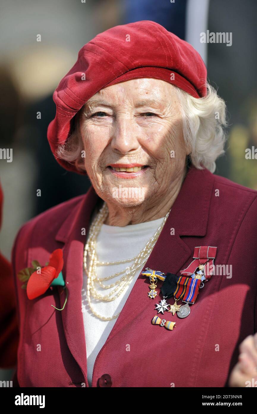 Dame Vera Lynn launches the 2009 Royal British Legion Poppy Appeal at ...