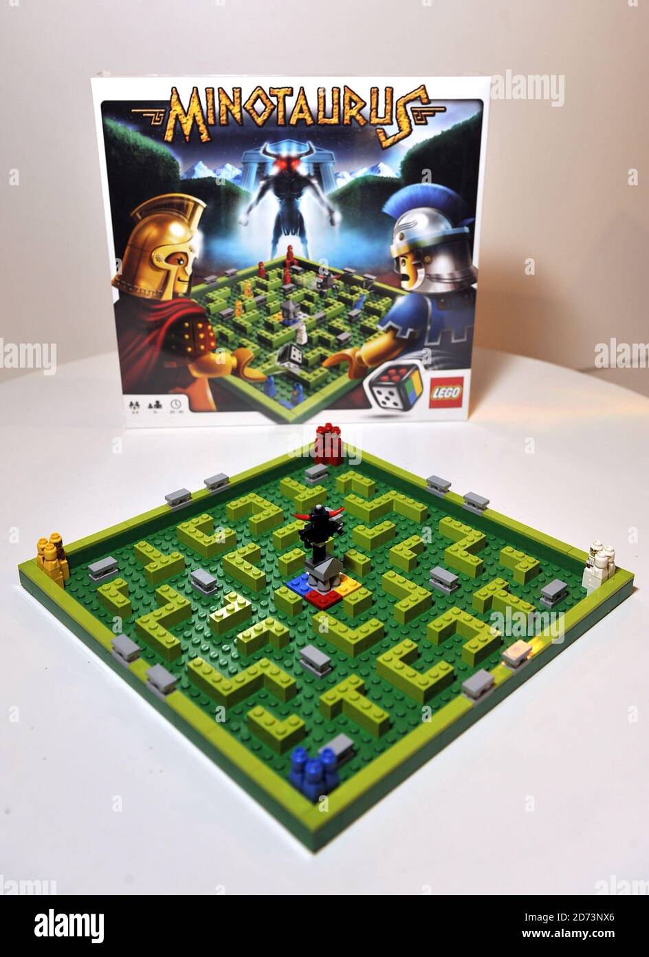 Minotaurus hi-res stock photography and images - Alamy