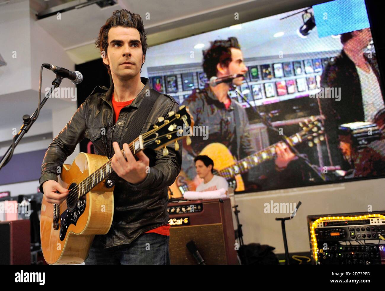 Kelly Jones of the Stereophonics performs live at HMV on Oxford Street ...
