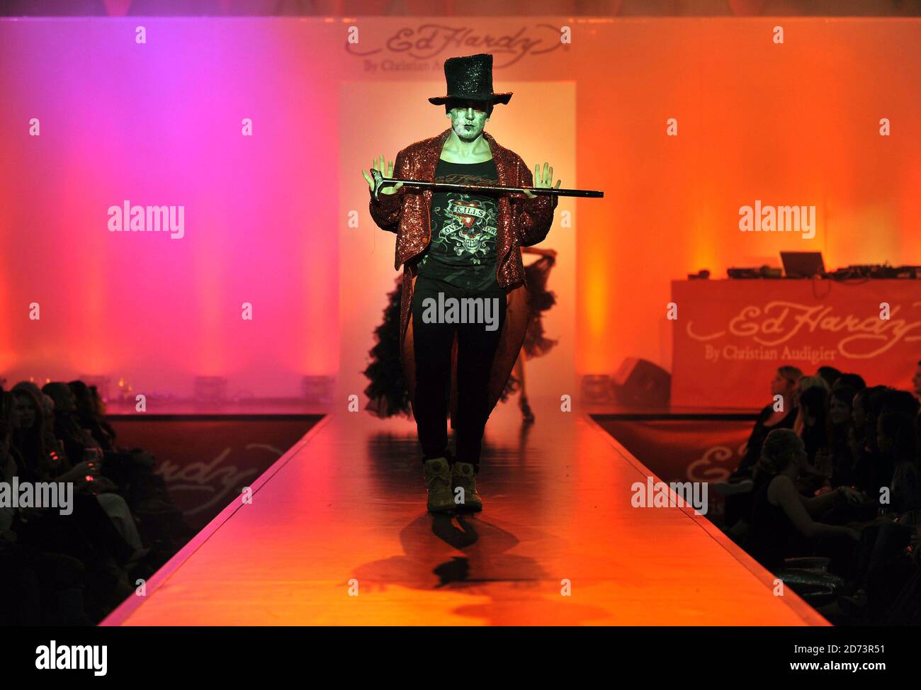 Ed hardy model hi-res stock photography and images - Alamy