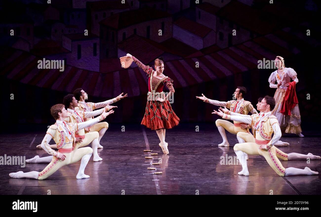 Dancers from the Ballet Nacional de Cuba perform scenes from Magia De ...