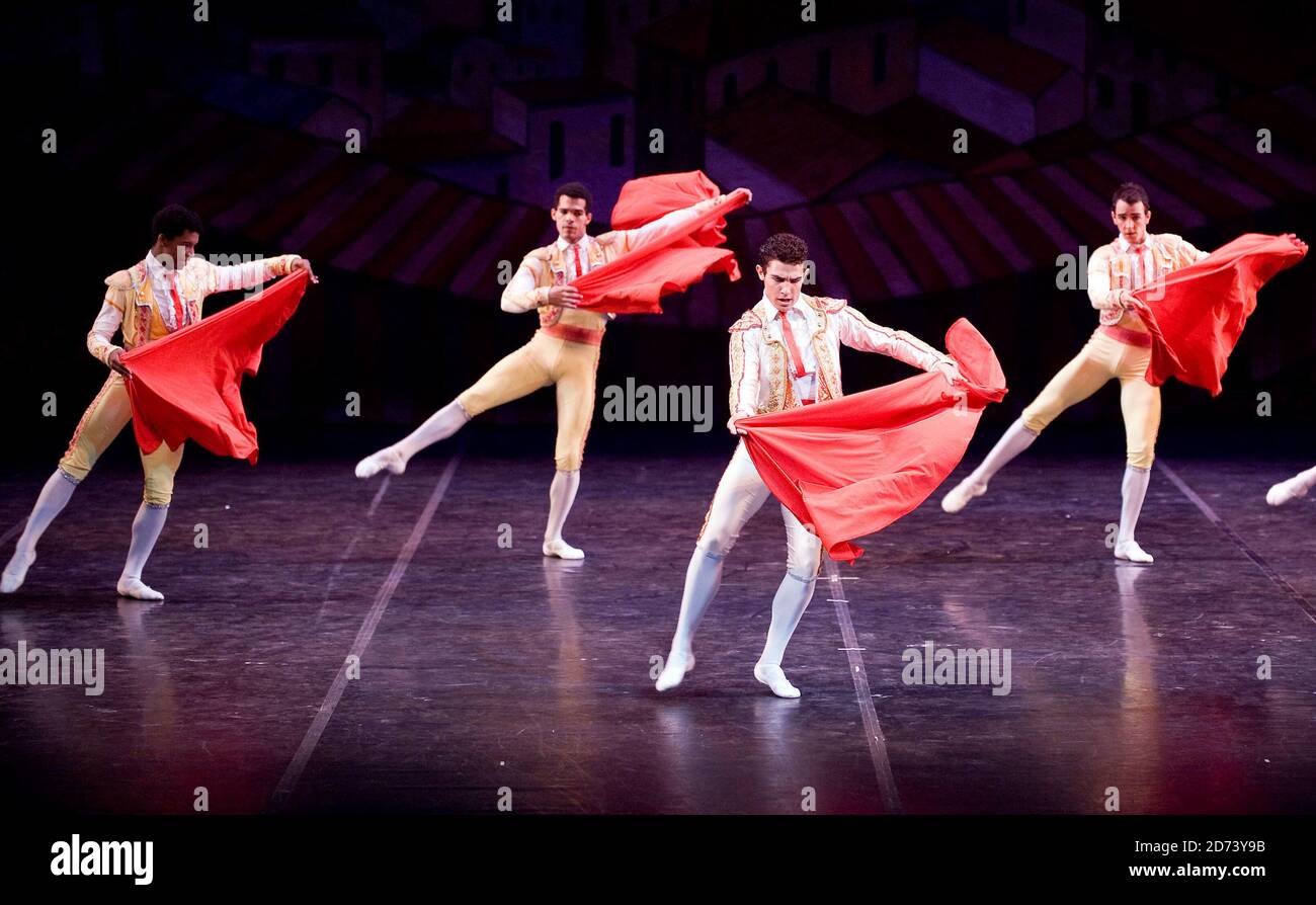 Dancers from the Ballet Nacional de Cuba perform scenes from Magia De ...