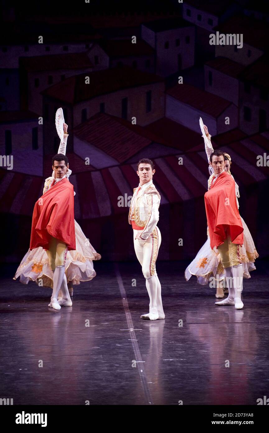 Dancers from the Ballet Nacional de Cuba perform scenes from Magia De ...