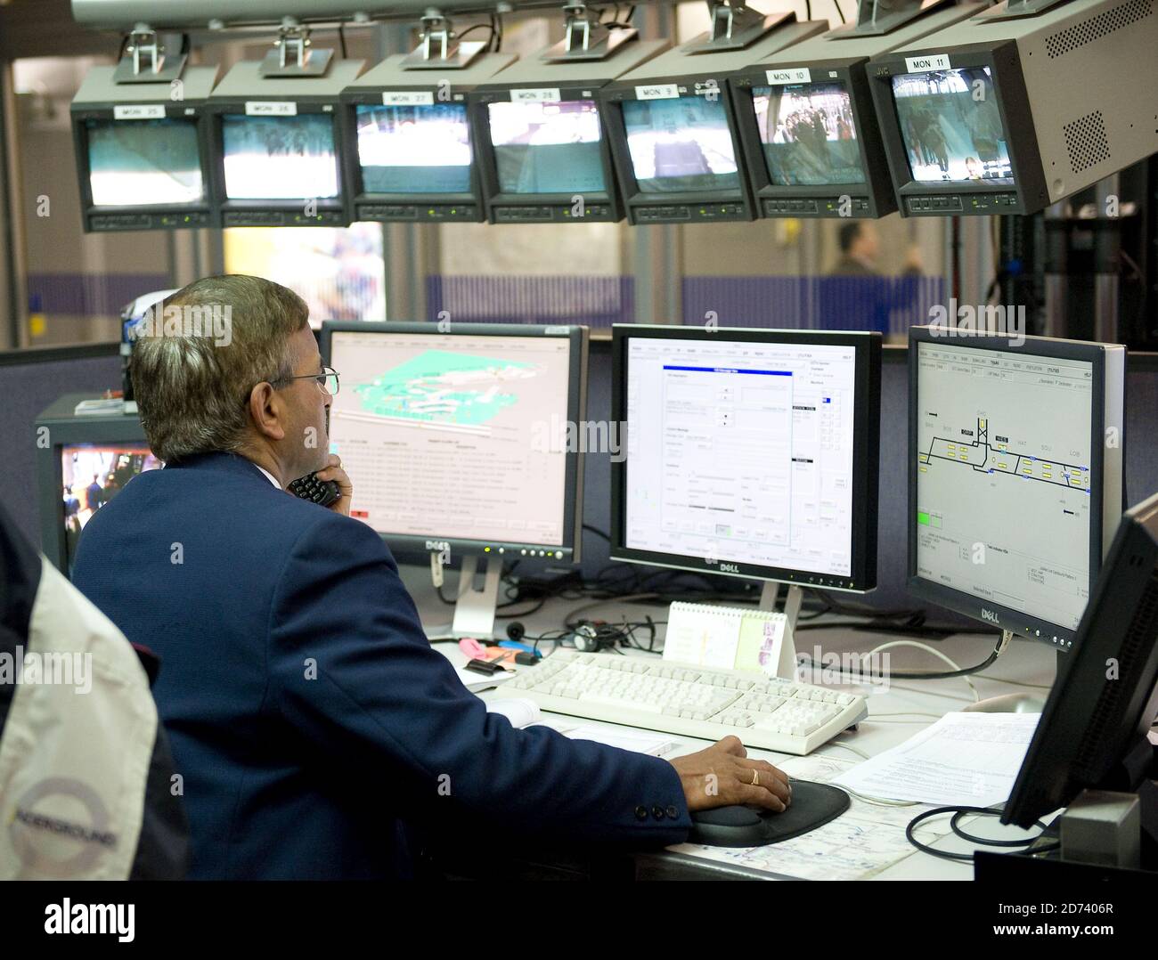 Cctv london underground hi-res stock photography and images - Alamy