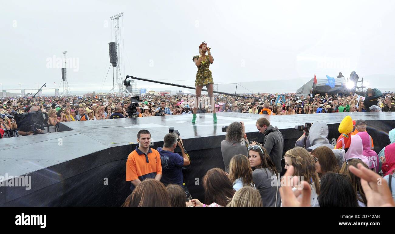 Kelis performs live at T4 on the Beach 2010 at Weston Super Mare in ...