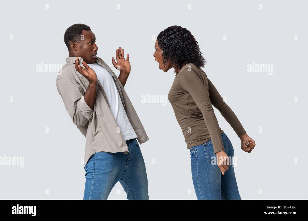 Crazy african american woman yelling at her boyfriend Stock Photo - Alamy