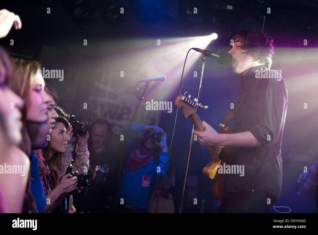 George craig one night only hi-res stock photography and images - Alamy