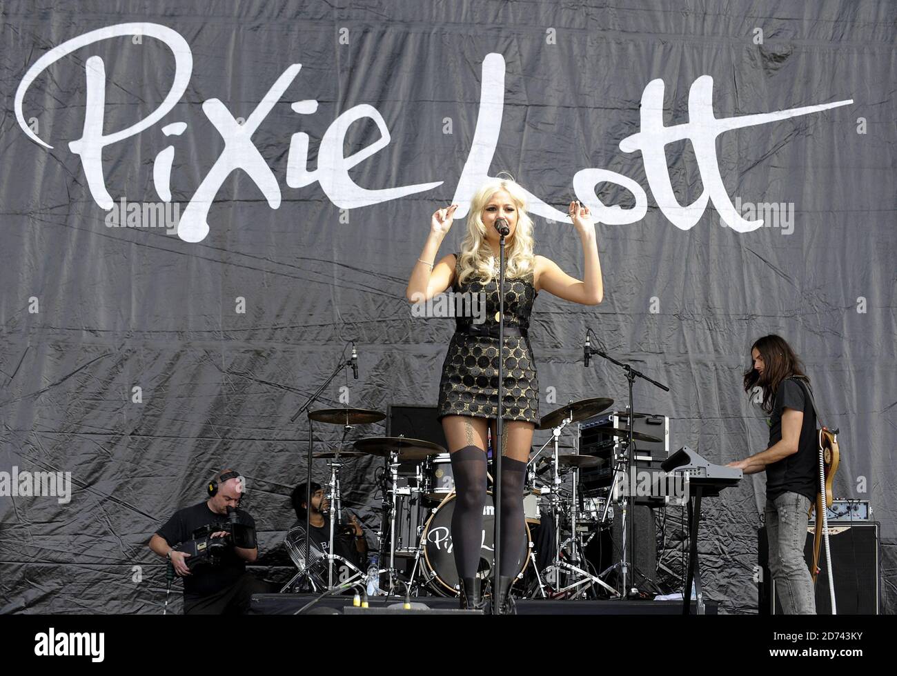 Pixie Lott performing on the V stage during the Virgin Media V Festival ...