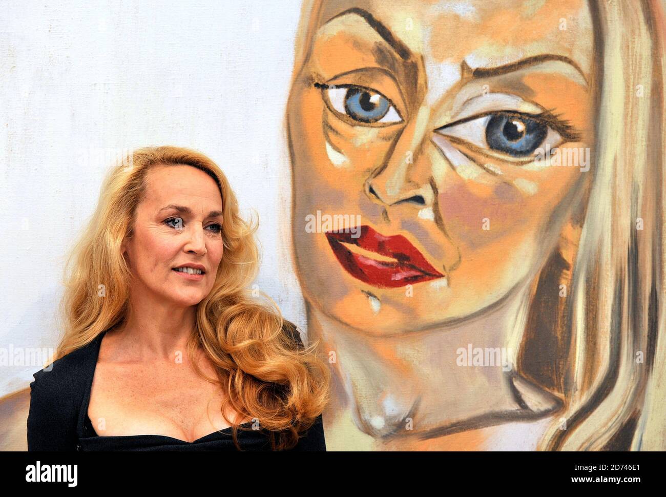 Jerry Hall pictured in front of Francesco Clemente's portrait of her ...