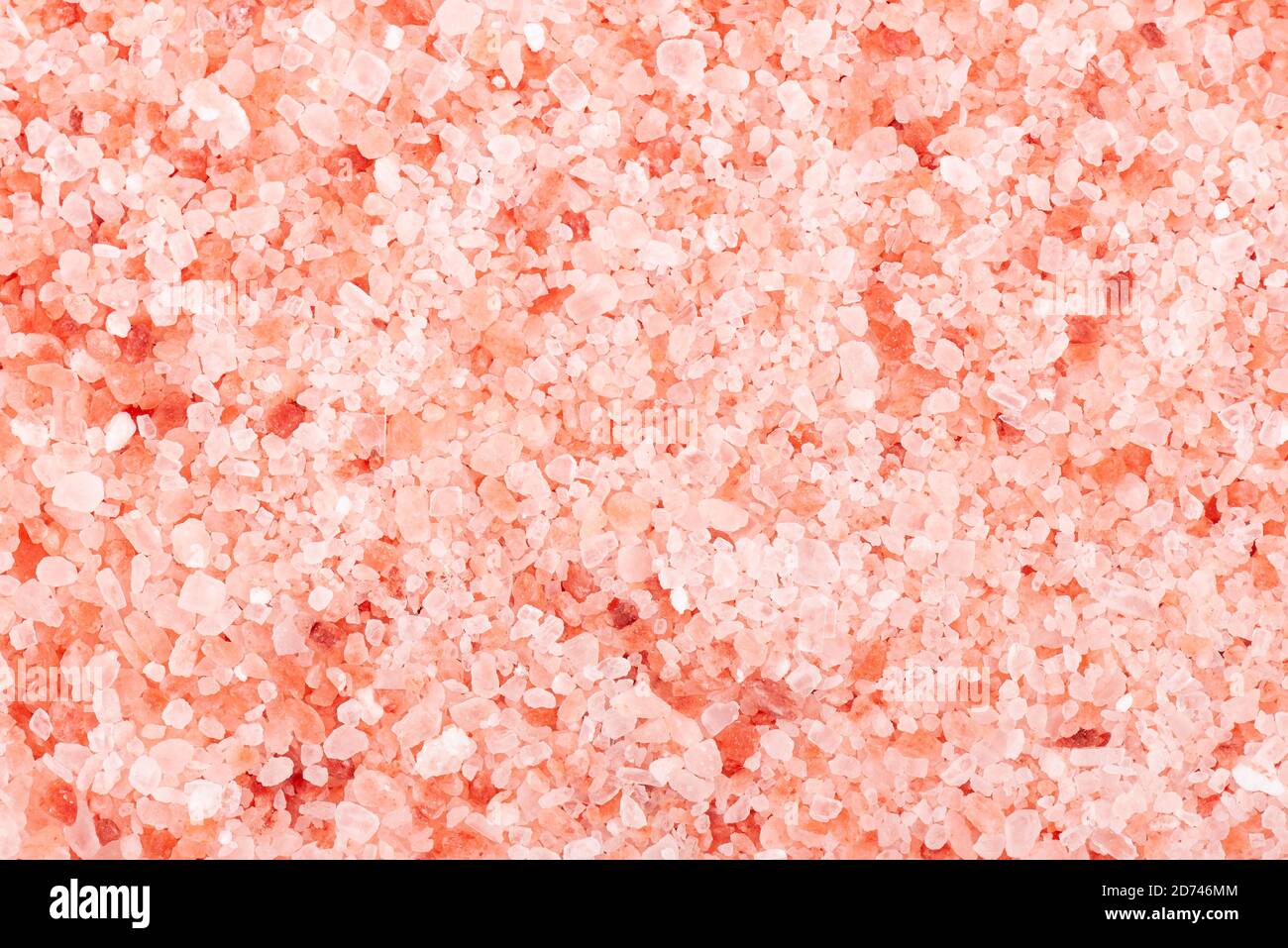 Himalayan pink salt background. Himalayan pink salt in crystals Stock ...