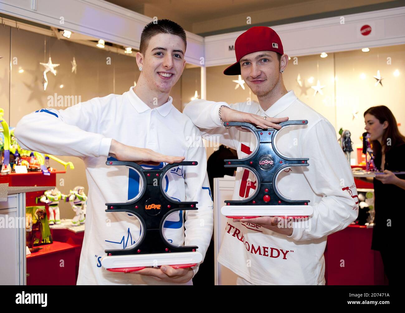 Twist and Pulse demonstrating the new Mattel Loopz, at the Dream Toys ...