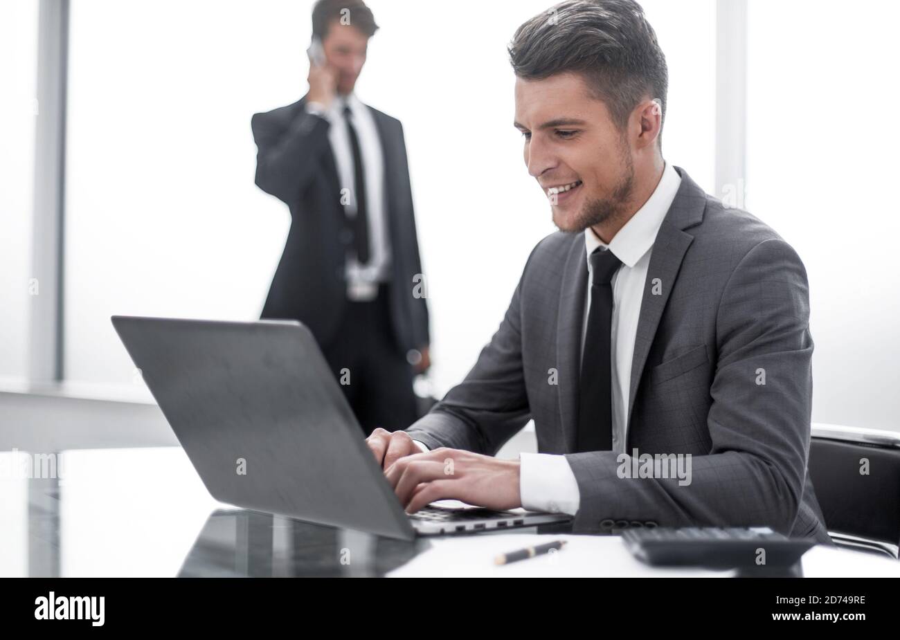 Accountants team hi-res stock photography and images - Alamy