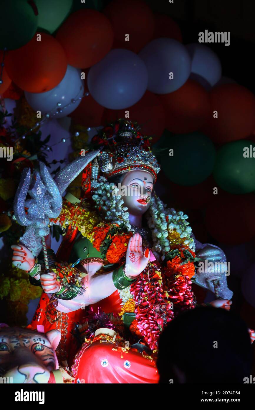 Devi dance hi-res stock photography and images - Alamy