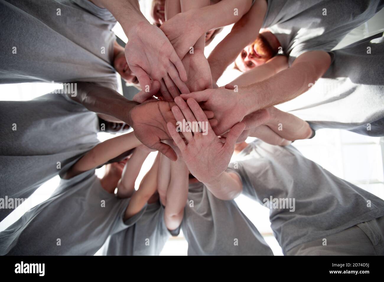 Group of like minded people hi-res stock photography and images - Alamy