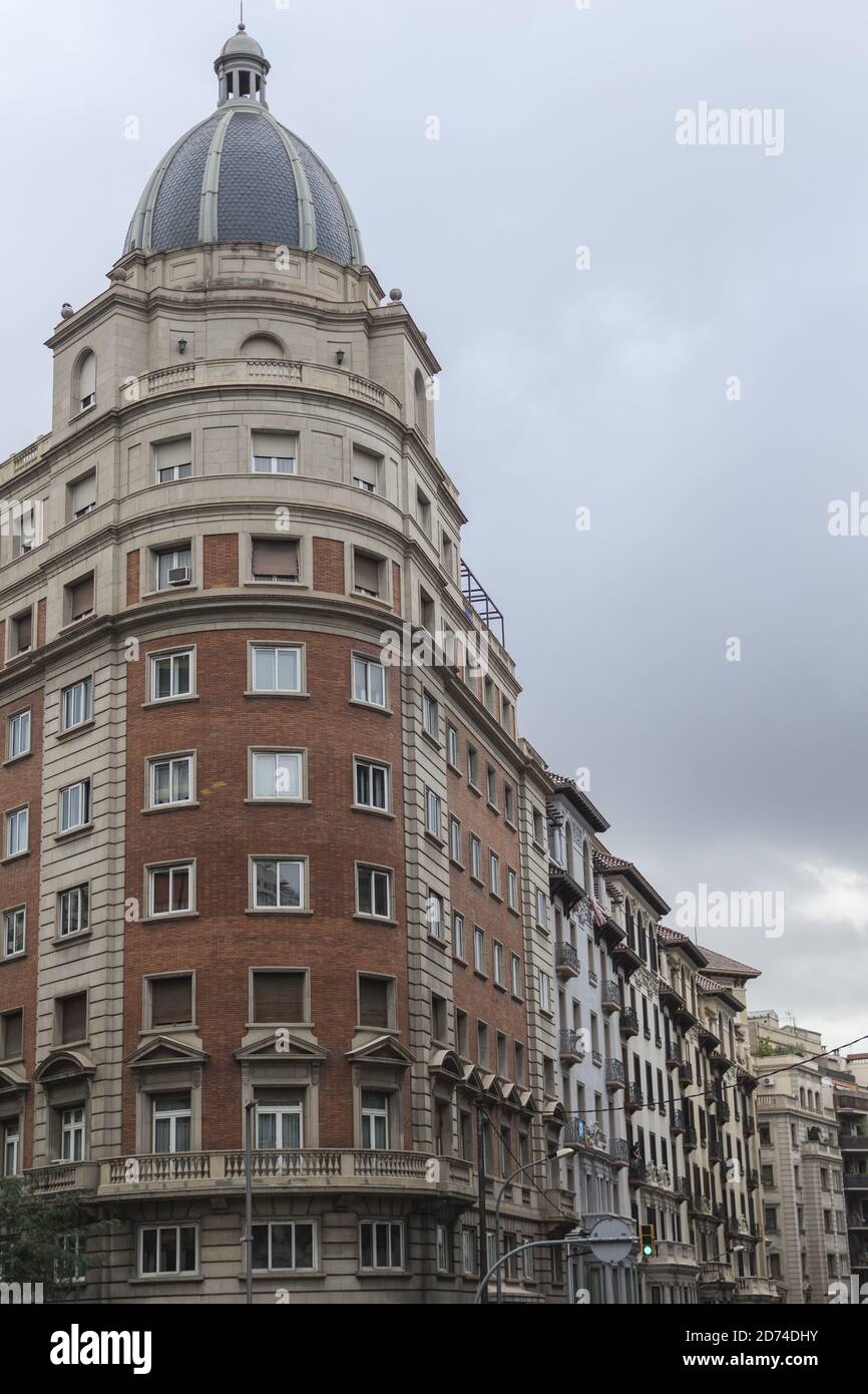 Vertical shot buildings city hi-res stock photography and images - Alamy