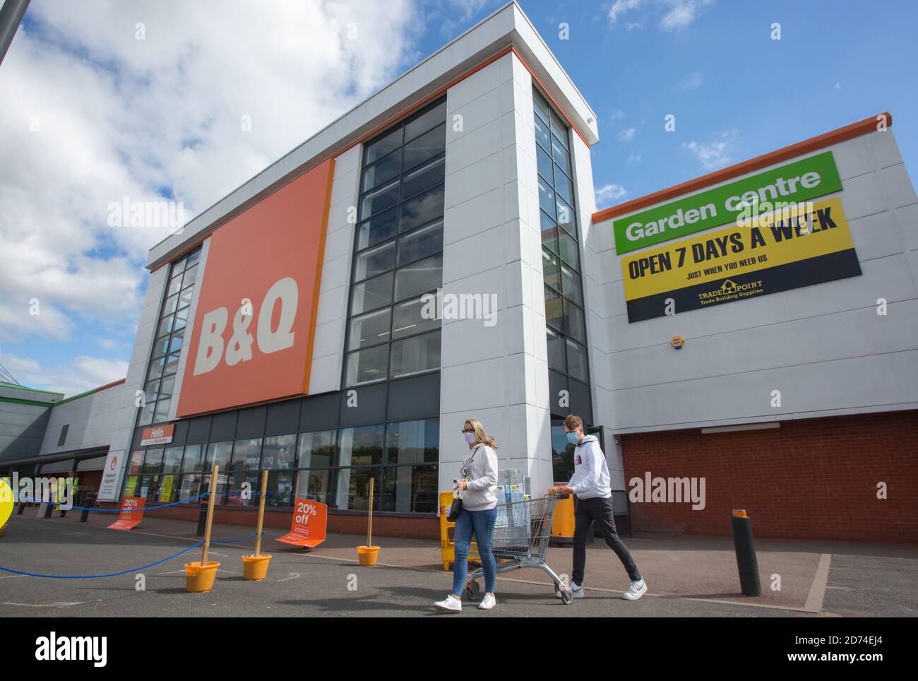 Mayfields Retail Park, Redditch Stock Photo - Alamy