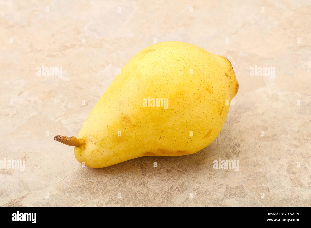 Ripe, tsasty and sweet Yellow Chinese Pear Stock Photo - Alamy