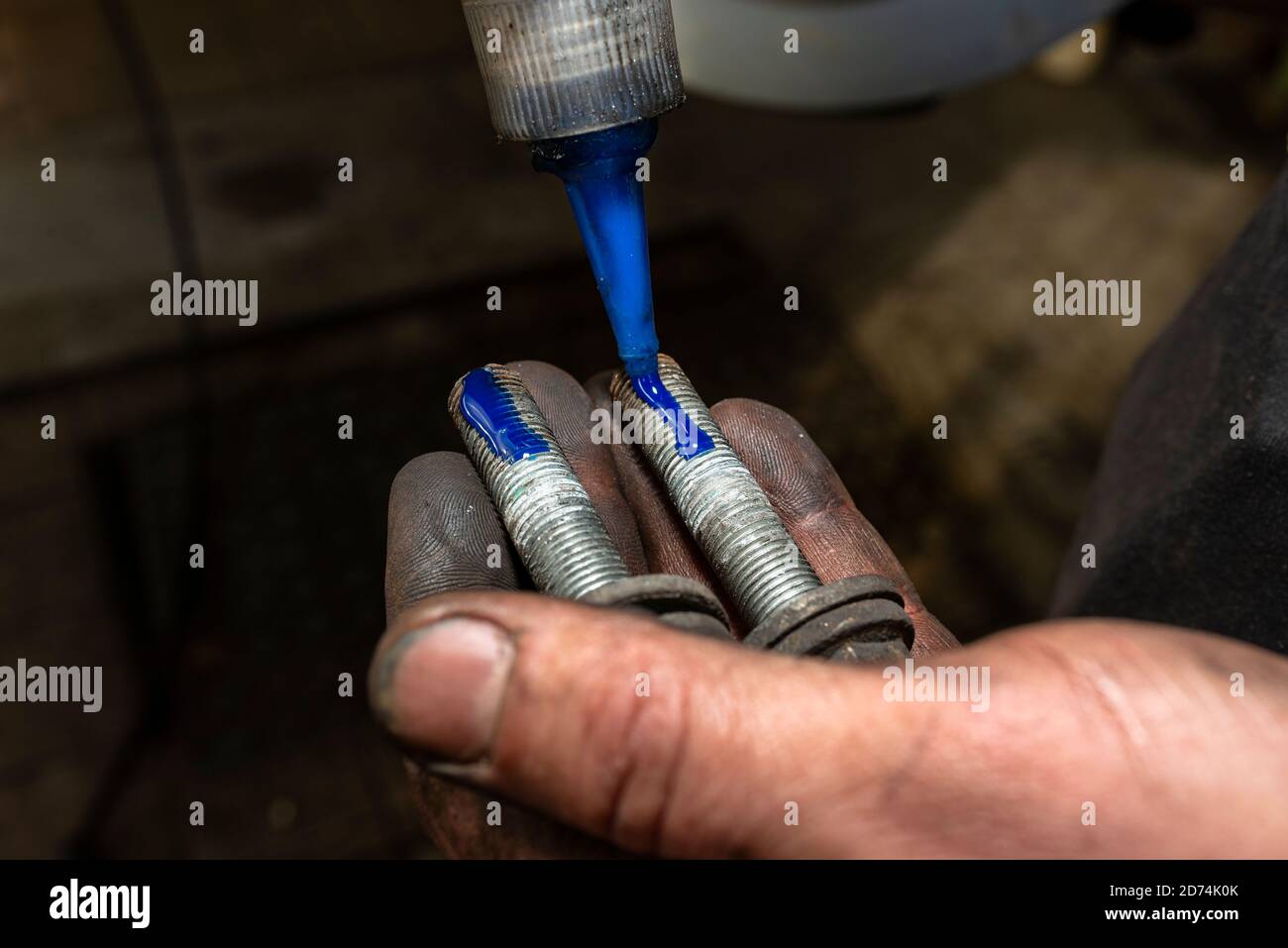 Fasten glue hi-res stock photography and images - Alamy