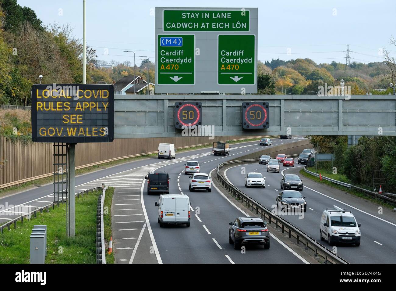 Motorway traffic travelling south on hi-res stock photography and ...