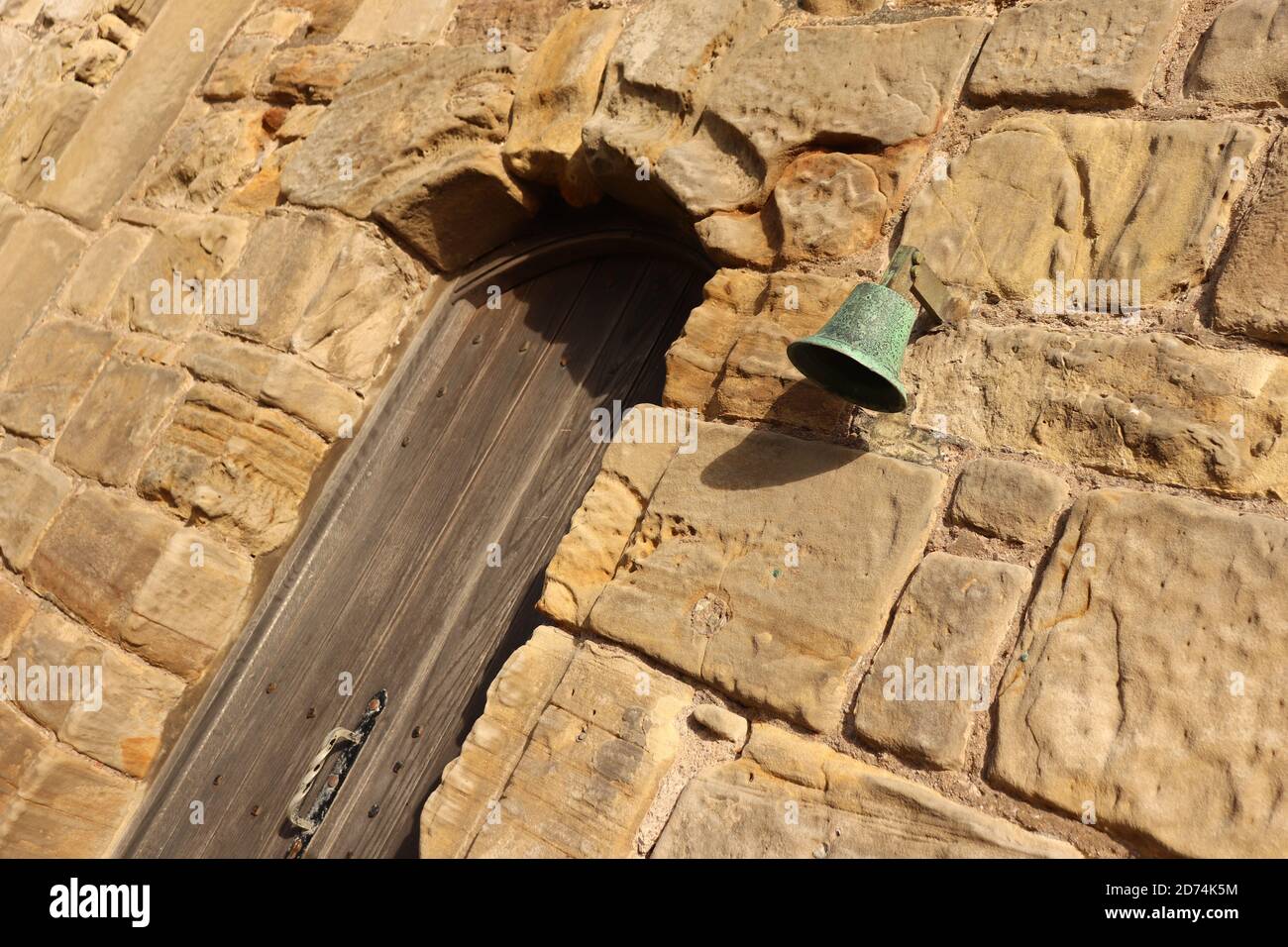 Old door and bell Stock Photo - Alamy