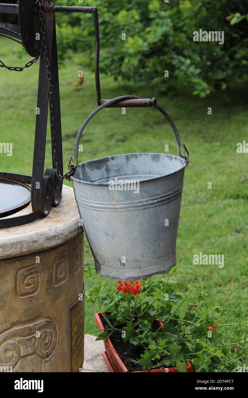 Well crank hi-res stock photography and images - Alamy