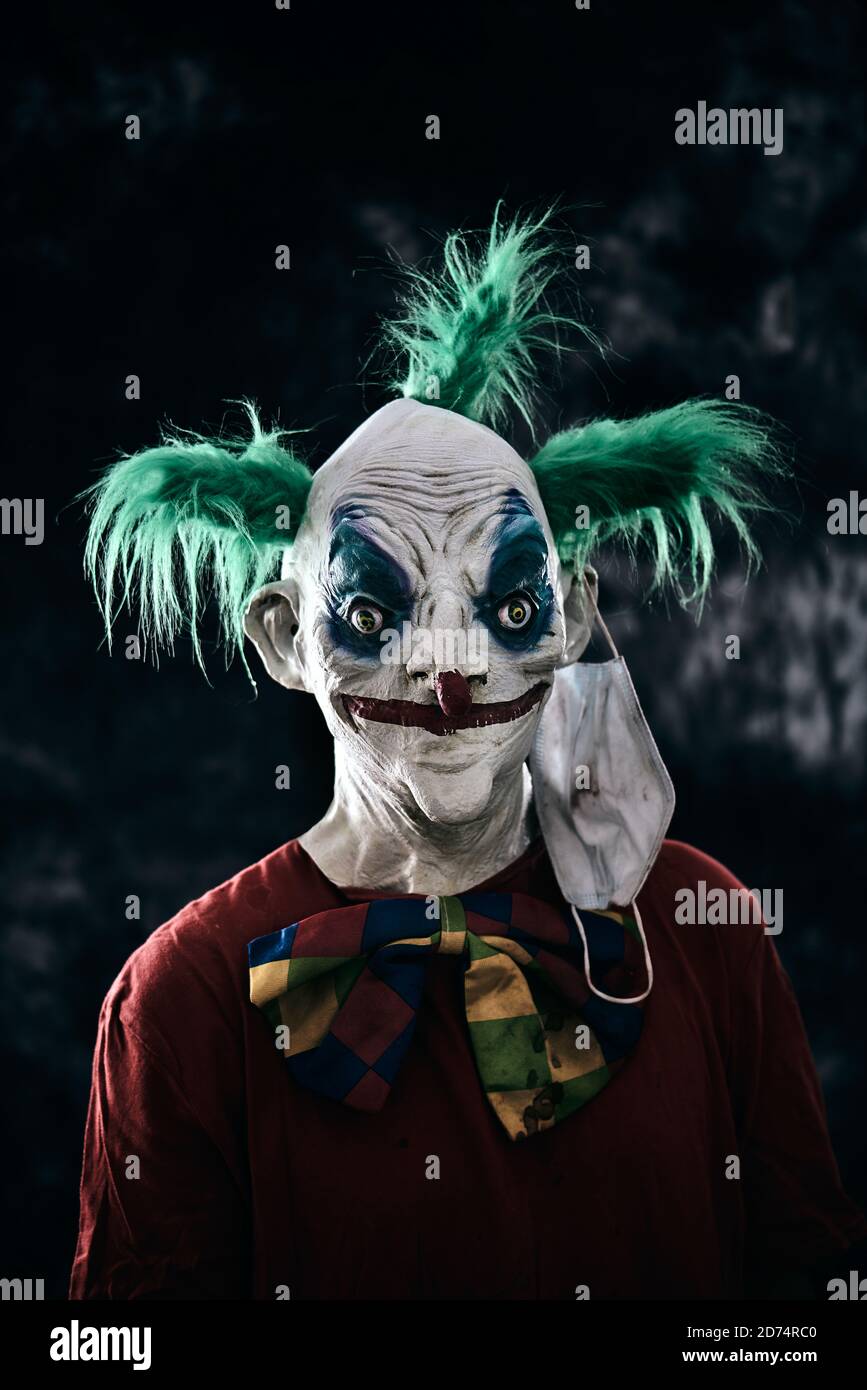 Disturbing clown hi-res stock photography and images - Alamy
