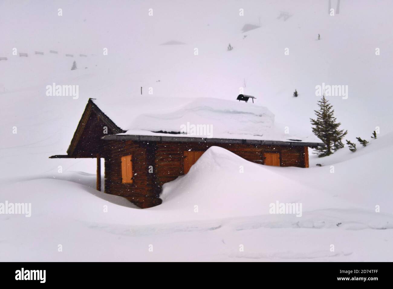 Little log cabin hi-res stock photography and images - Alamy