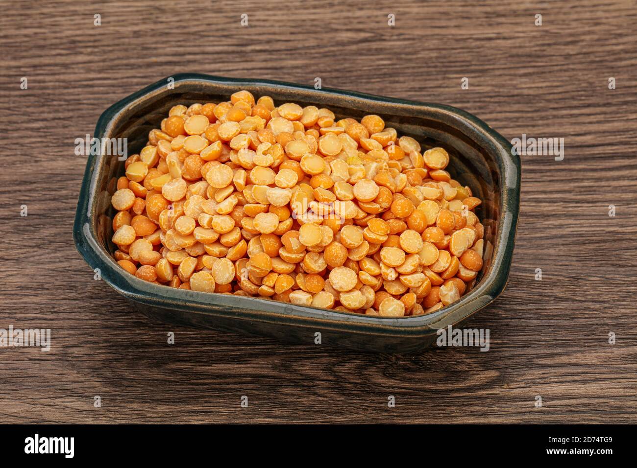 Dry peas for cooking in the bowl Stock Photo - Alamy