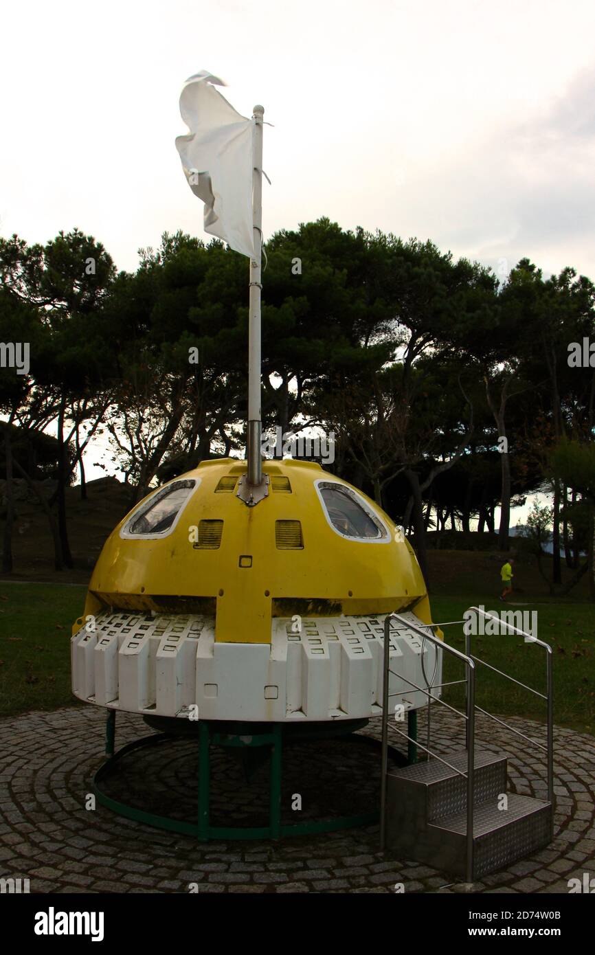 Life saving solution hi-res stock photography and images - Alamy