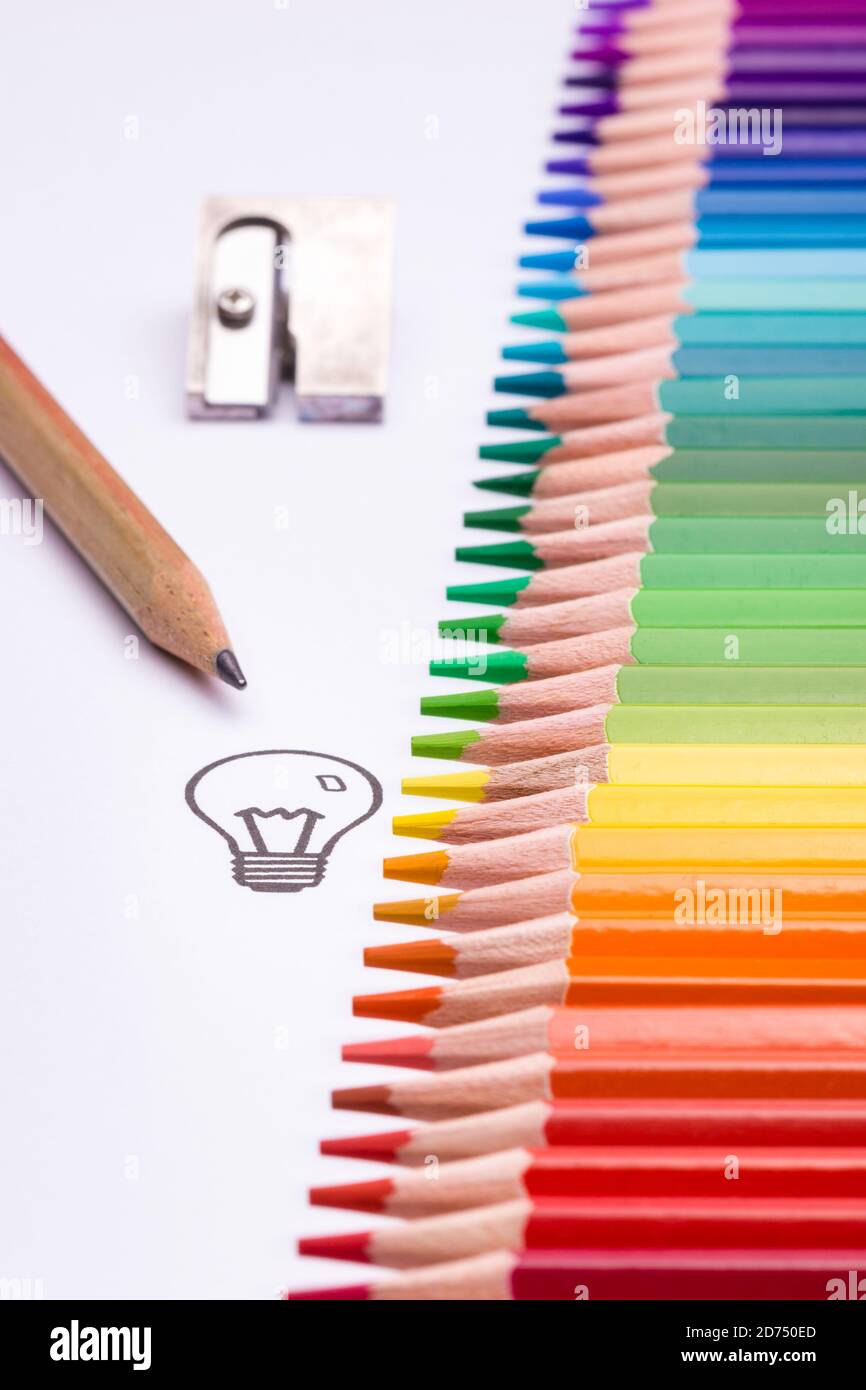 Colour pencils showing the full colour spectrum in a straight line ...