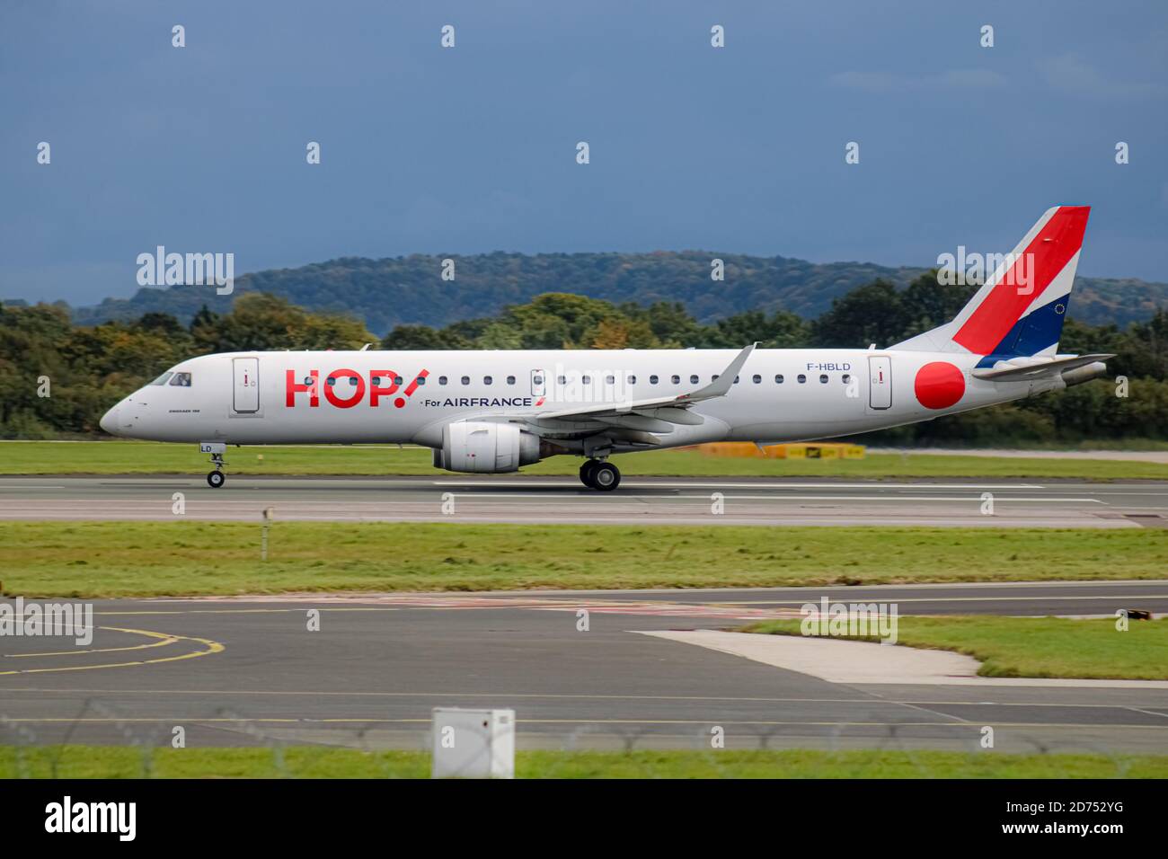 Hop air france 190 hi-res stock photography and images - Alamy