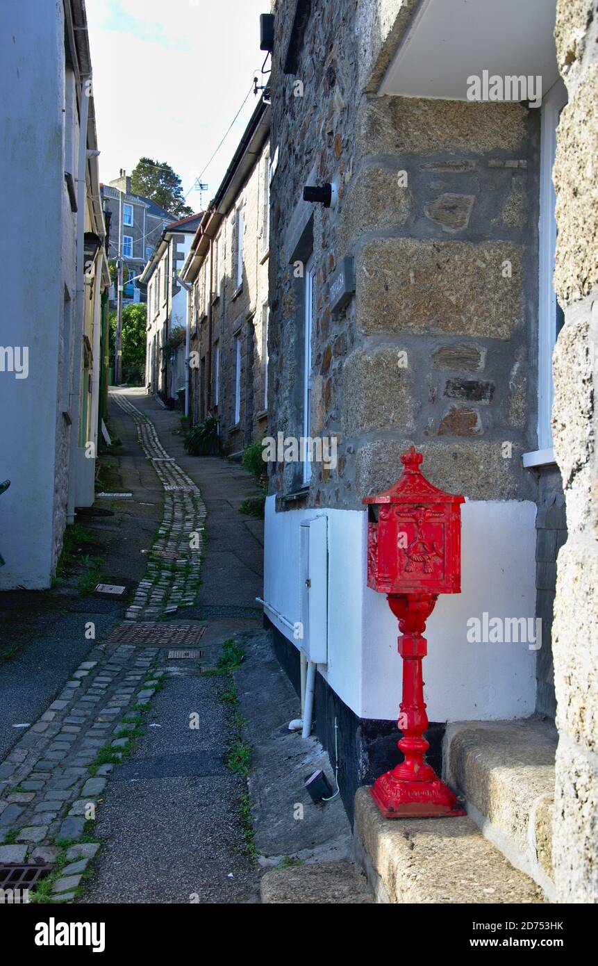 Newlyn street, Cornwall Stock Photo - Alamy