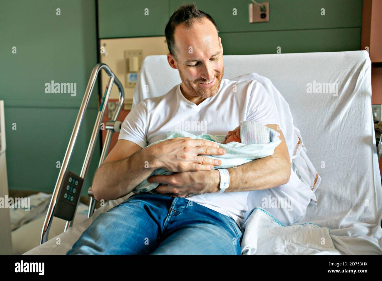 Giving birth man hi-res stock photography and images - Alamy