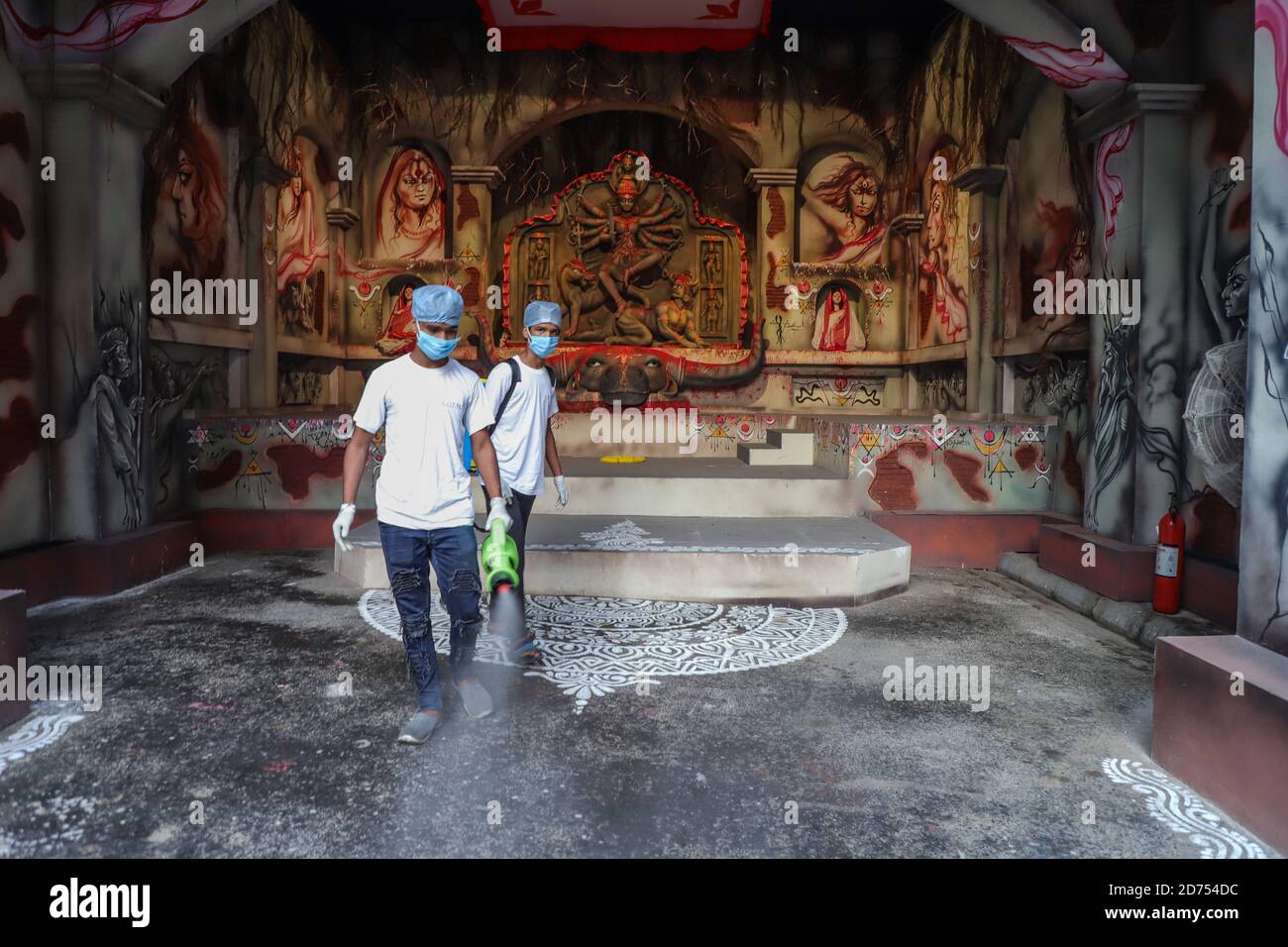 Sanitizing gates hi-res stock photography and images - Alamy