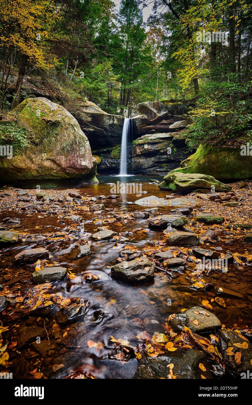Rock fall protection hi-res stock photography and images - Alamy