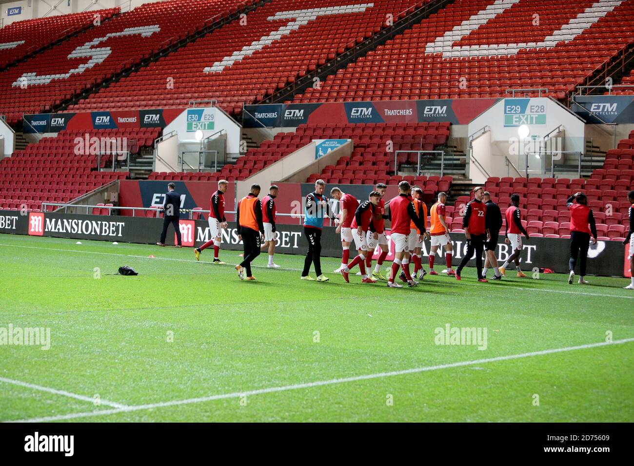 Bristol city football team hi-res stock photography and images - Alamy