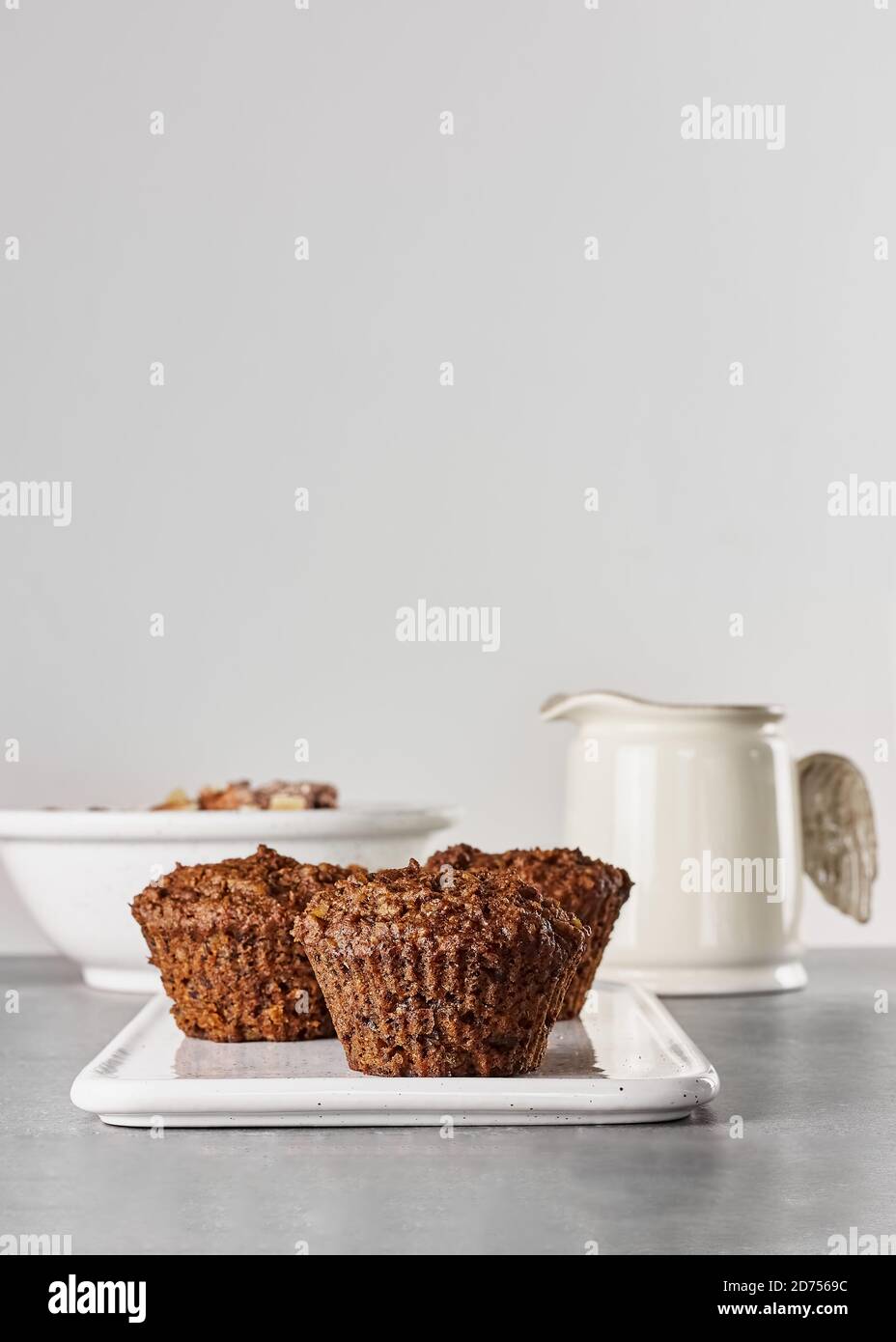 Kinfolk hi-res stock photography and images - Alamy