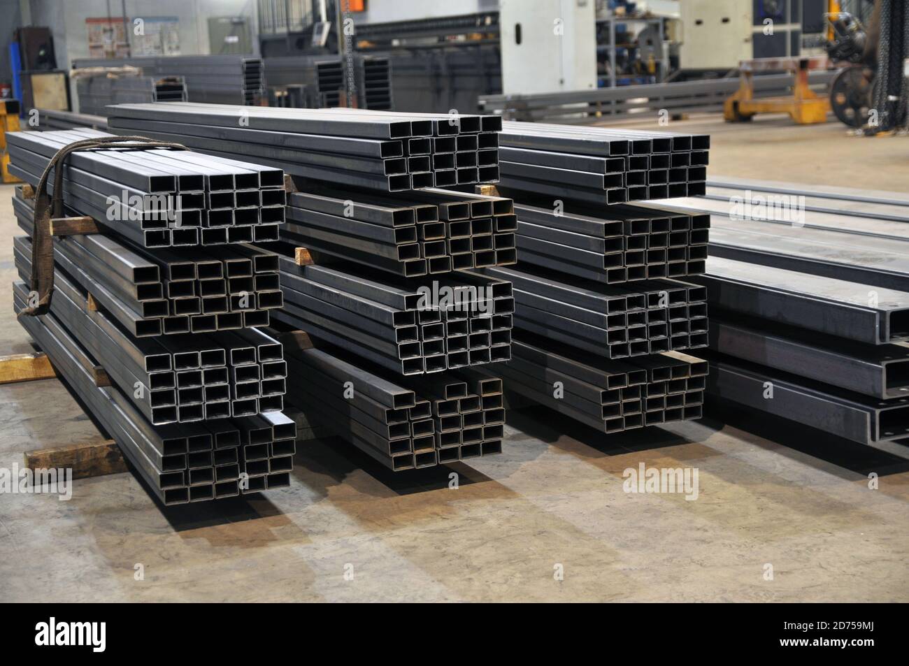 Cut steel pipe hi-res stock photography and images - Alamy