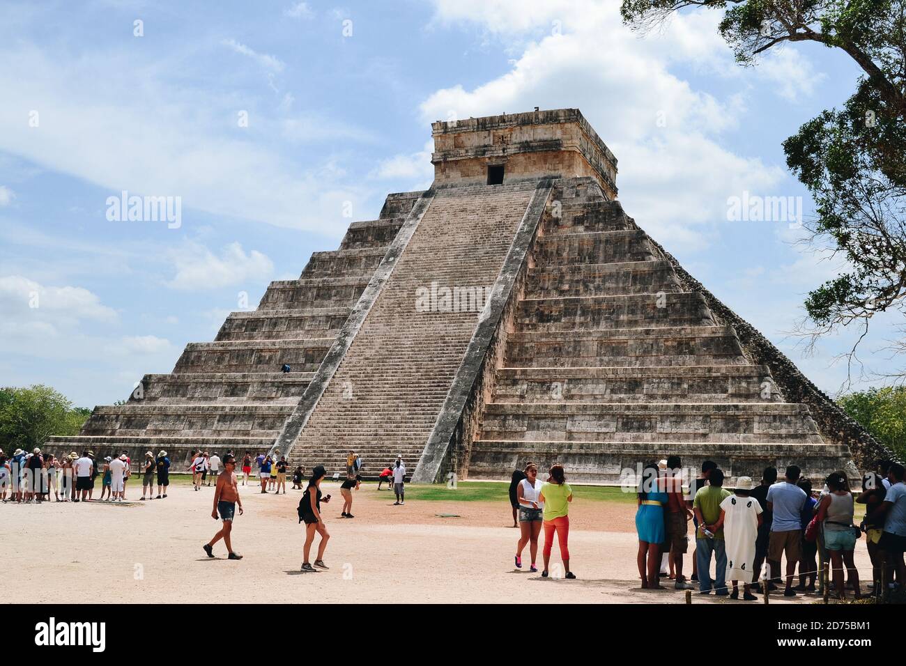 Chichen Itza pyramid Stock Photo - Alamy