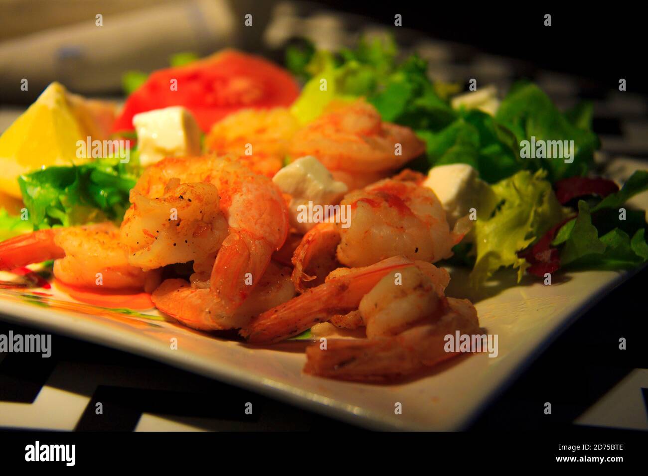 Shrimps in a plate hi-res stock photography and images - Alamy
