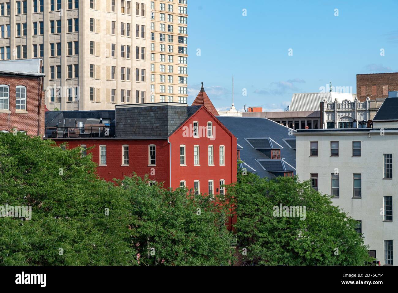 A side view of the buildings in a city Stock Photo - Alamy