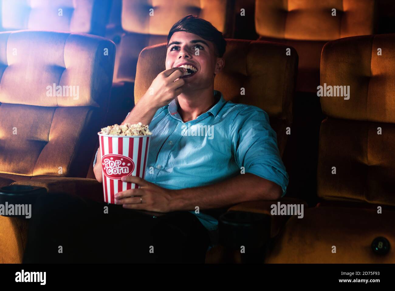 Cinema Popcorn Man High Resolution Stock Photography and Images - Alamy
