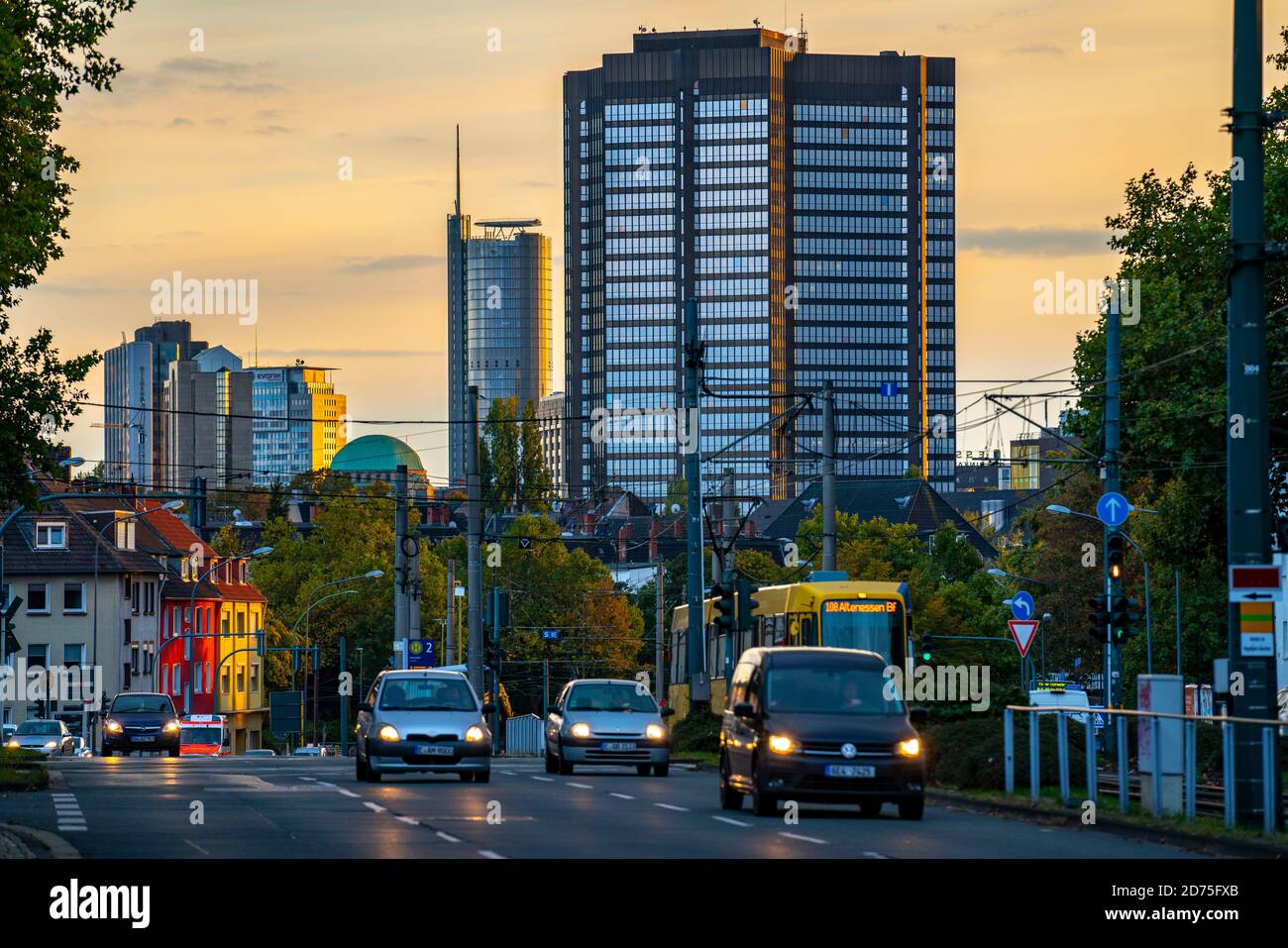 Skyline of Essen city centre, city hall, RWE tower, dome of the old ...