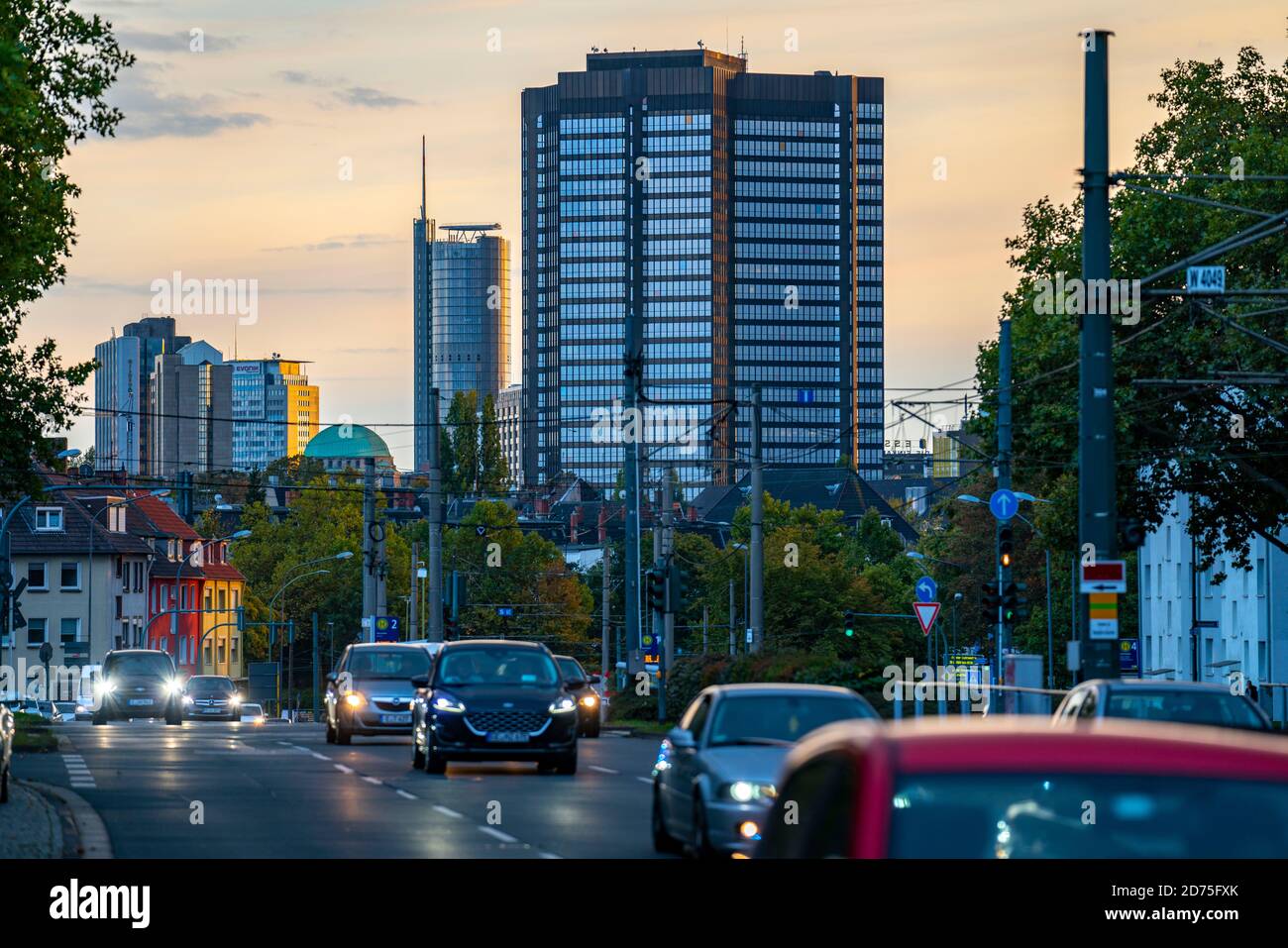 Skyline of Essen city centre, city hall, RWE tower, dome of the old ...