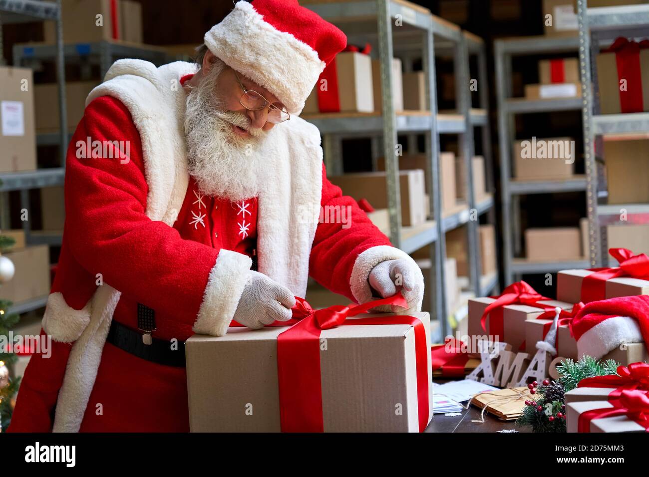 Delivery santa hi-res stock photography and images - Alamy