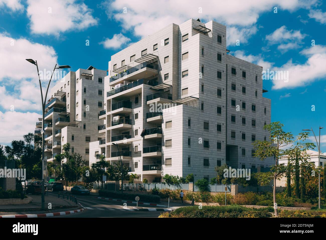 10 storey apartment building hi-res stock photography and images - Alamy