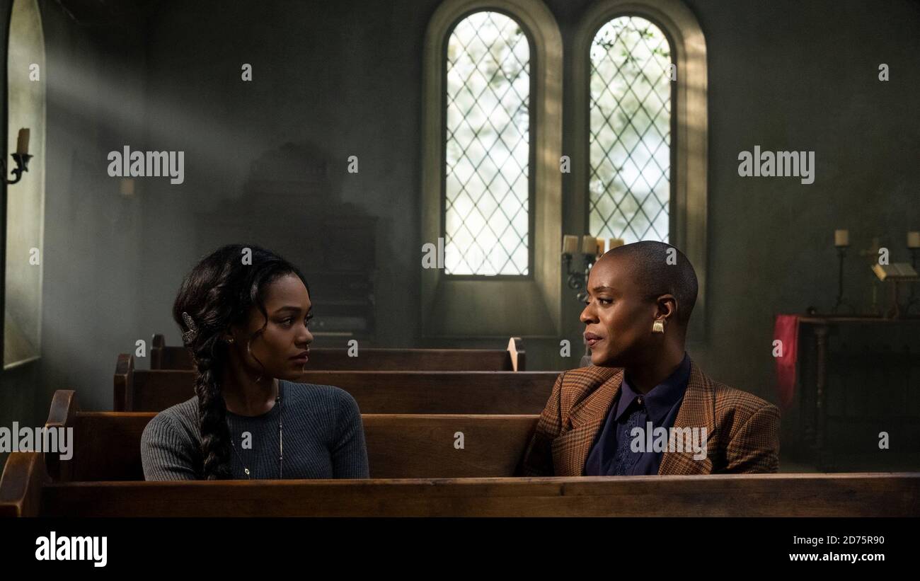 THE HAUNTING OF BLY MANOR, from left: Tahirah Sharif, T'Nia Miller ...